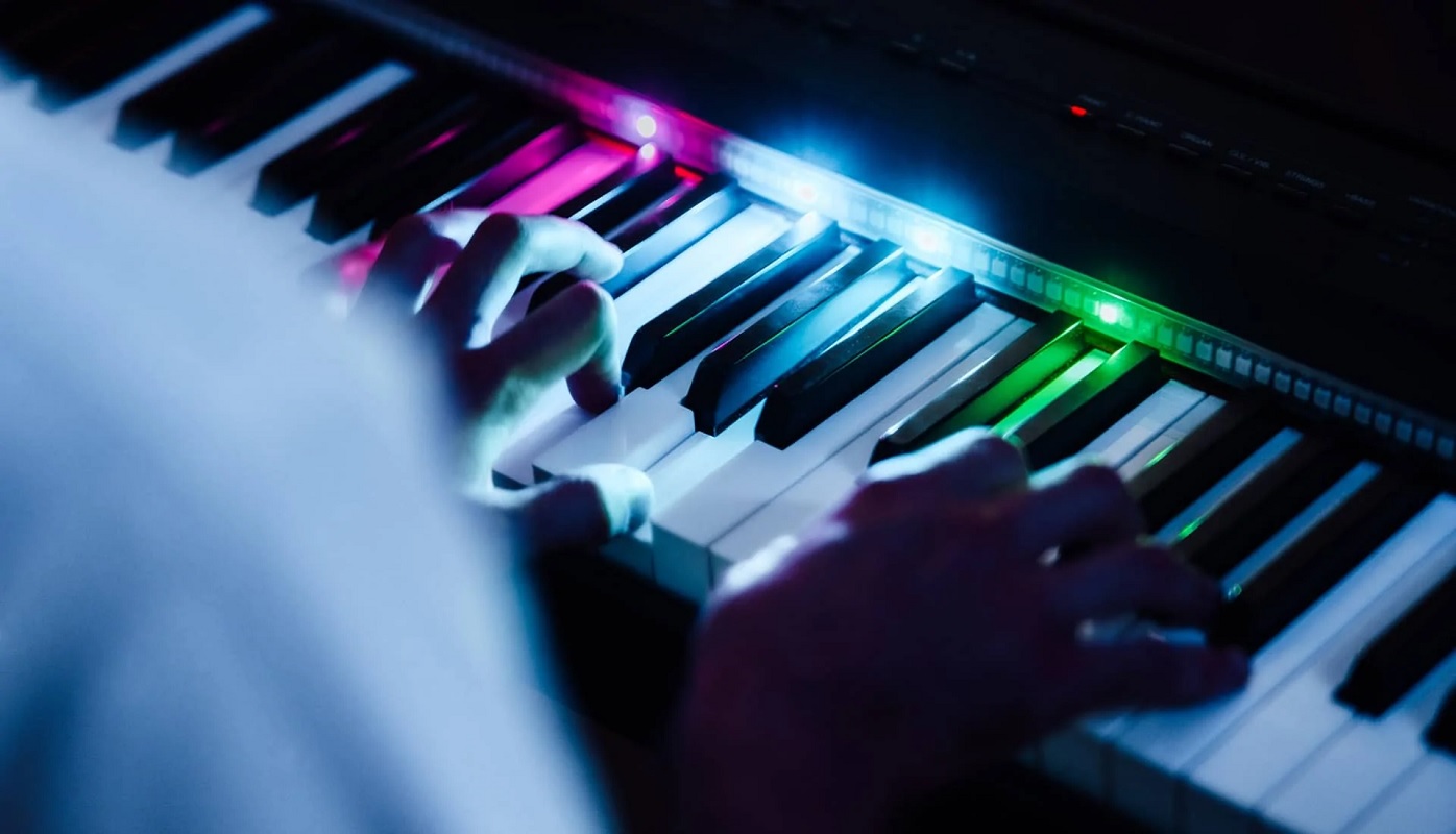 The Top 5 LED Piano Tips For Beginners - Pequenogr And Emundo